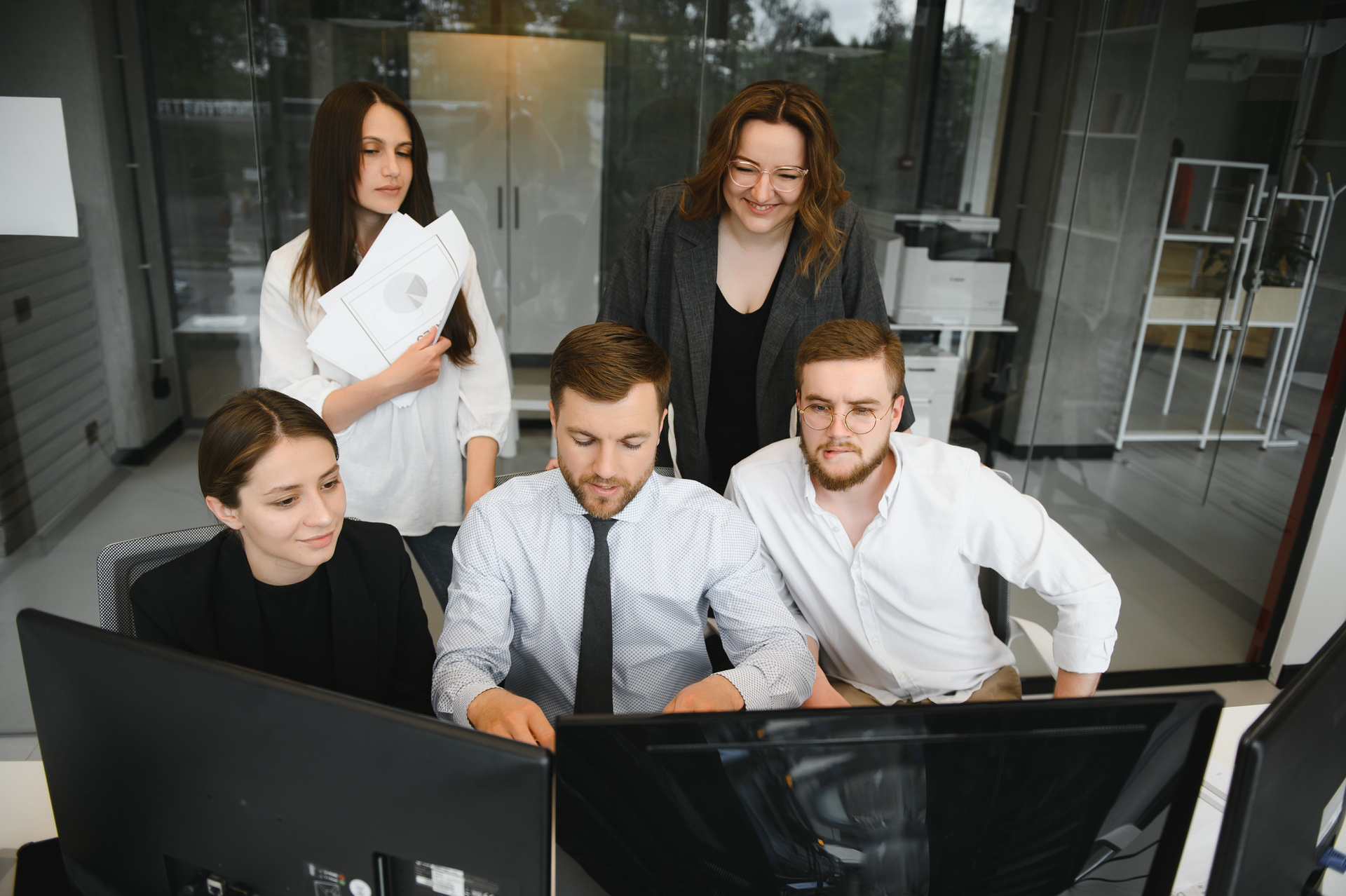 Company vs Freelancer: A Software Outsourcing Guide - North South Tech